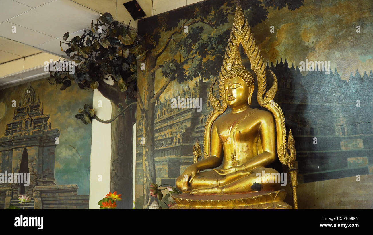 Statue of the Buddha god, Sacrifice oblation, traditional offerings for ...