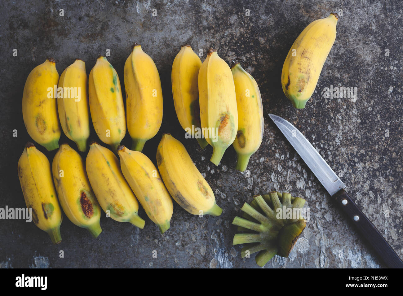 Wet bananas hi-res stock photography and images - Alamy