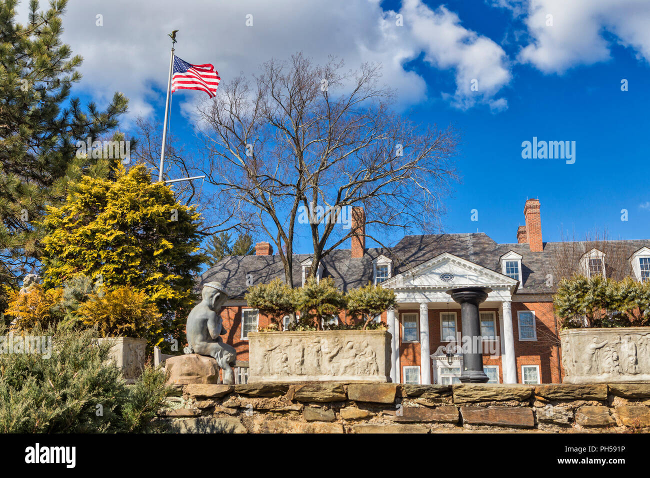 Hillwood estate hi-res stock photography and images - Alamy