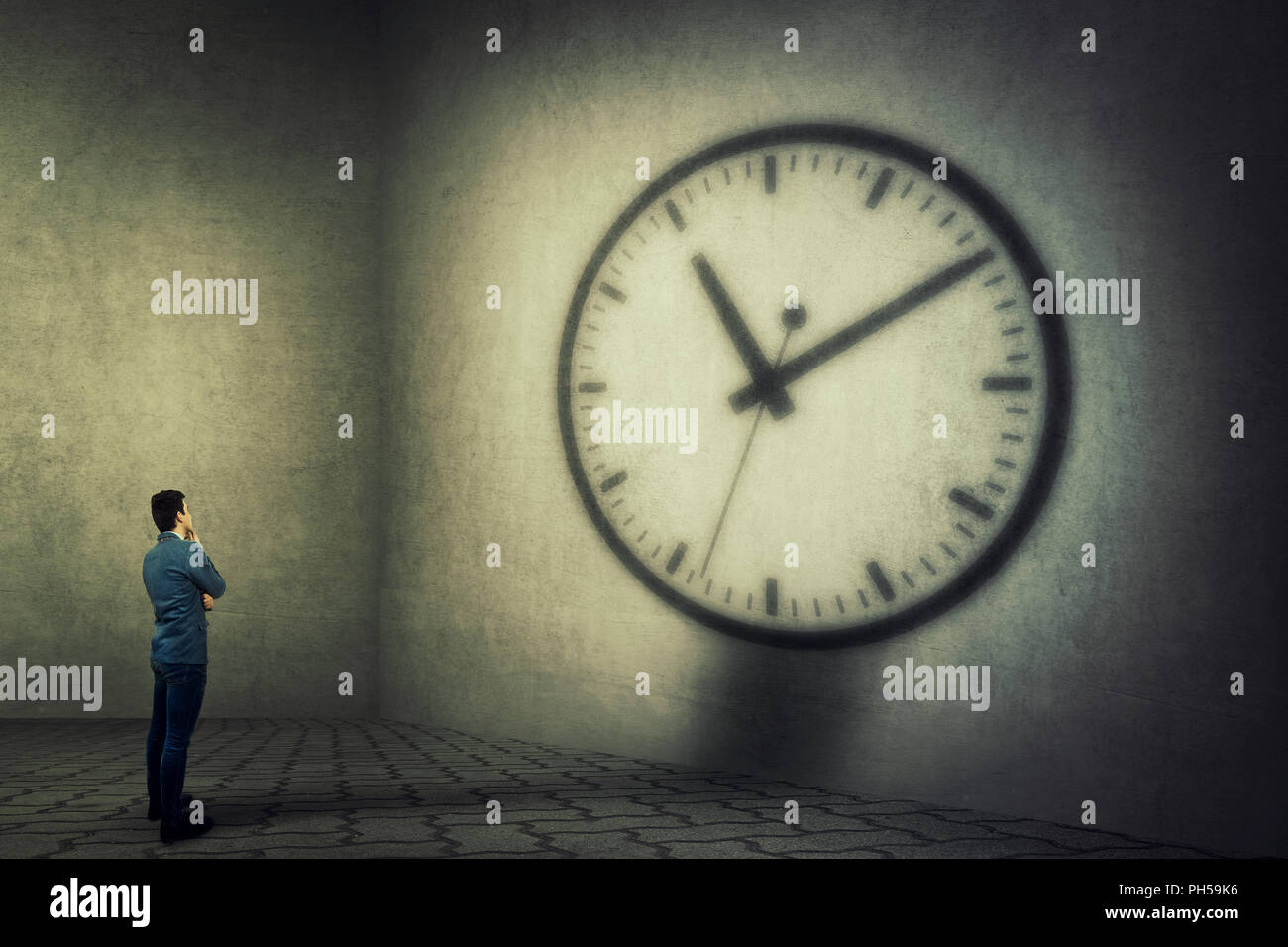 Shadow Clock Stock Photos & Shadow Clock Stock Images - Alamy
