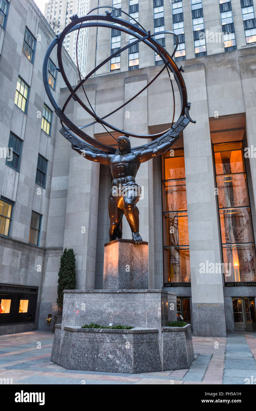 1930s rockefeller center hi-res stock photography and images - Alamy