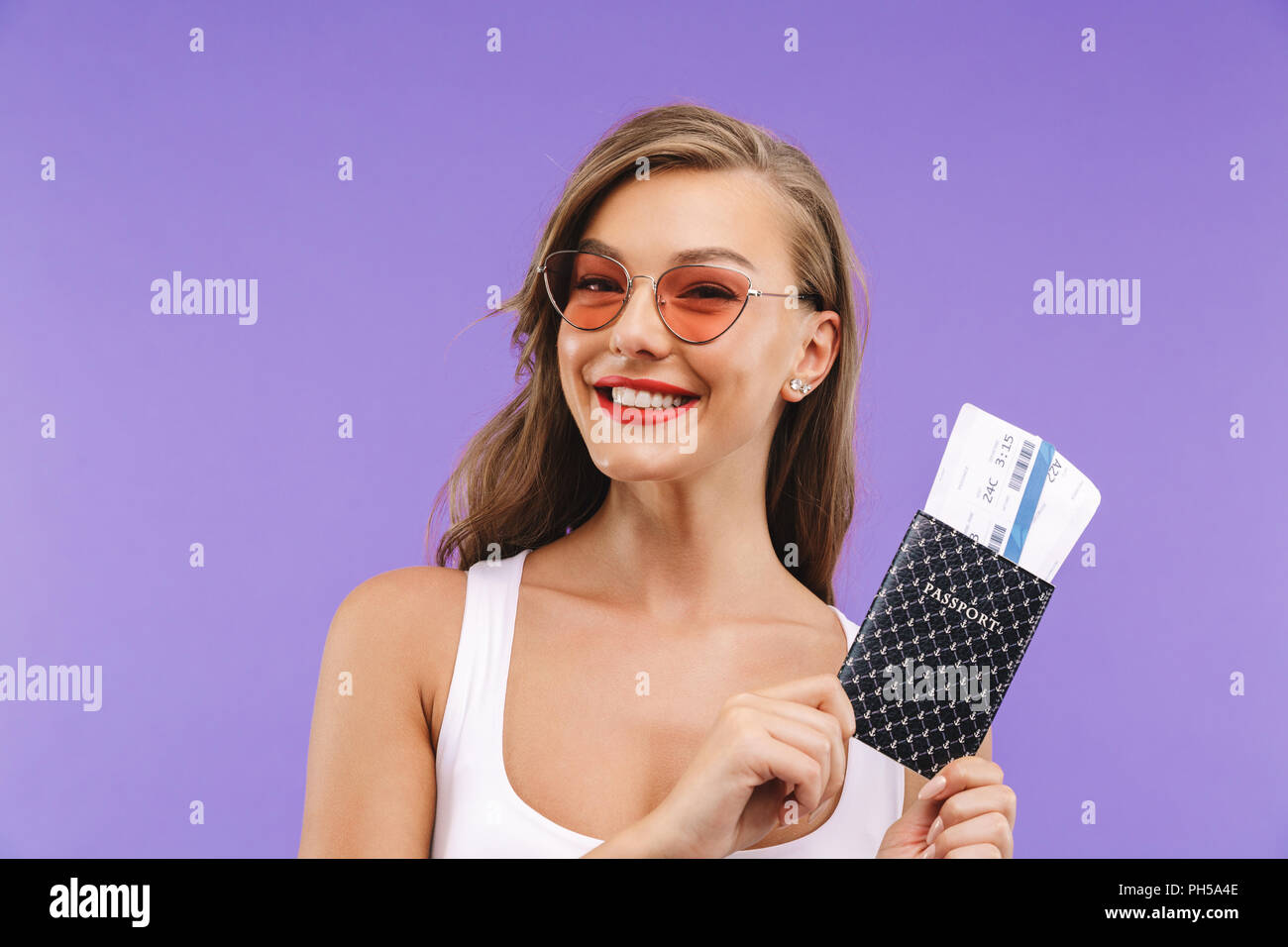 Sunglasses over documents hi-res stock photography and images - Alamy
