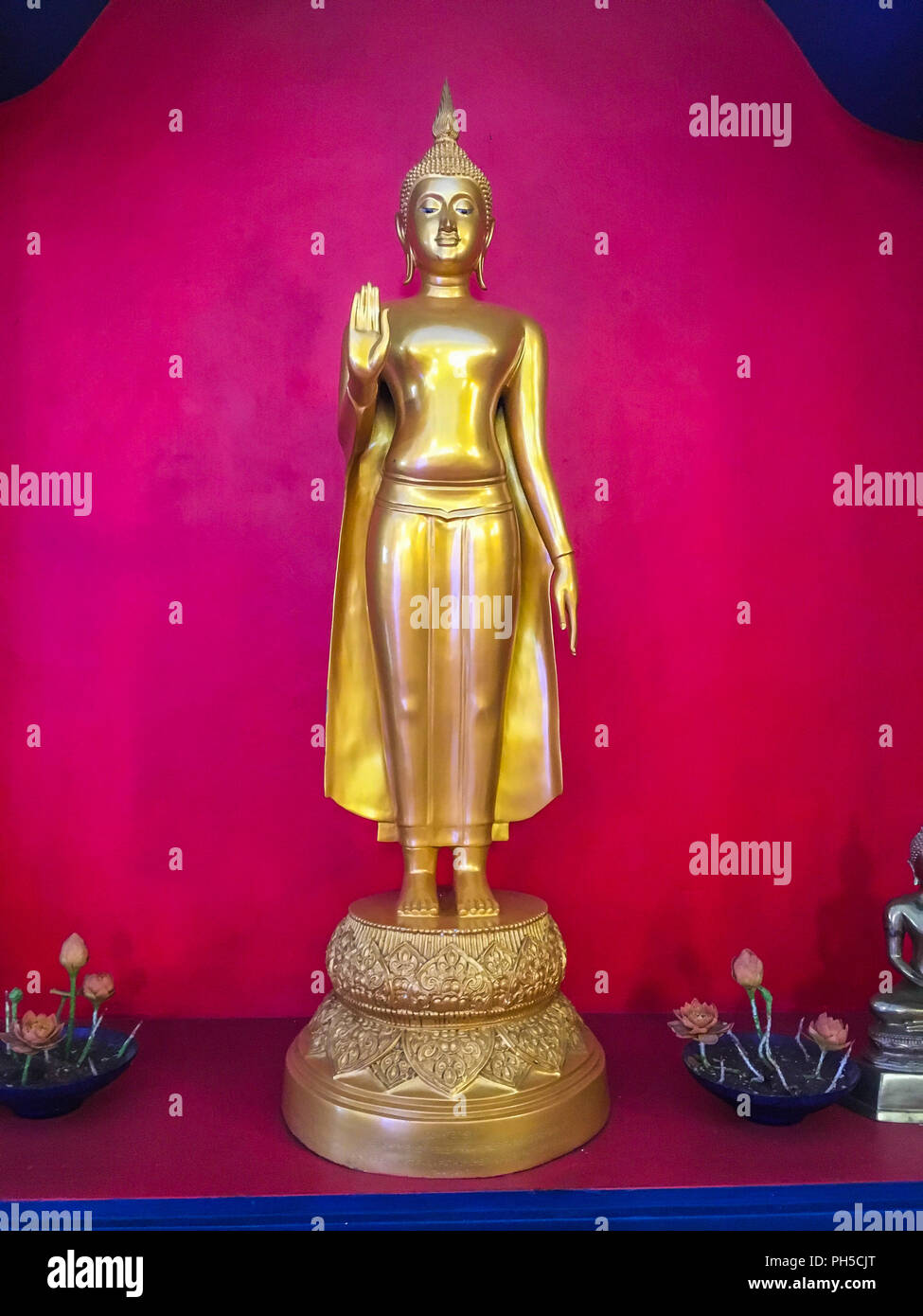 Buddha Statue, Sri Lanka Stock Photo - Alamy