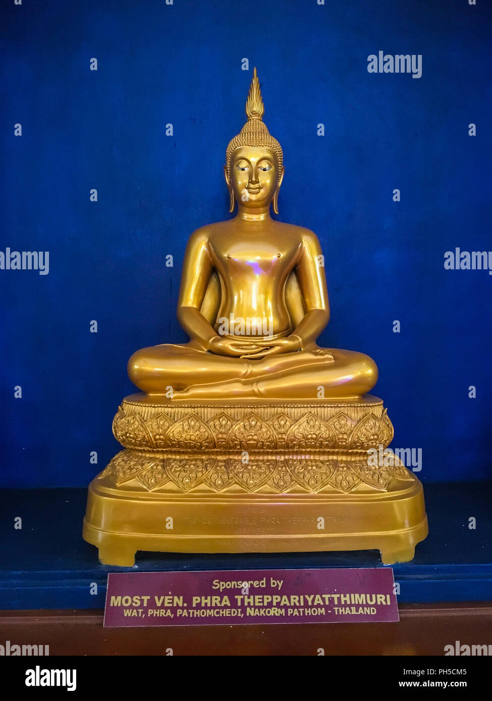 Buddha Statue, Sri Lanka Stock Photo - Alamy