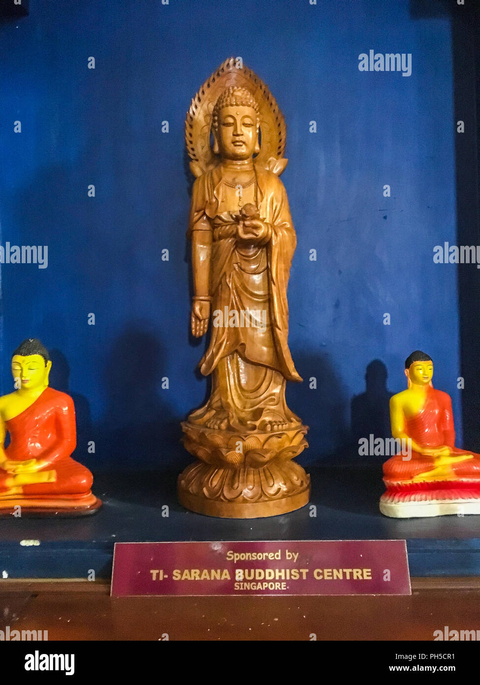 Buddha Statue, Sri Lanka Stock Photo - Alamy