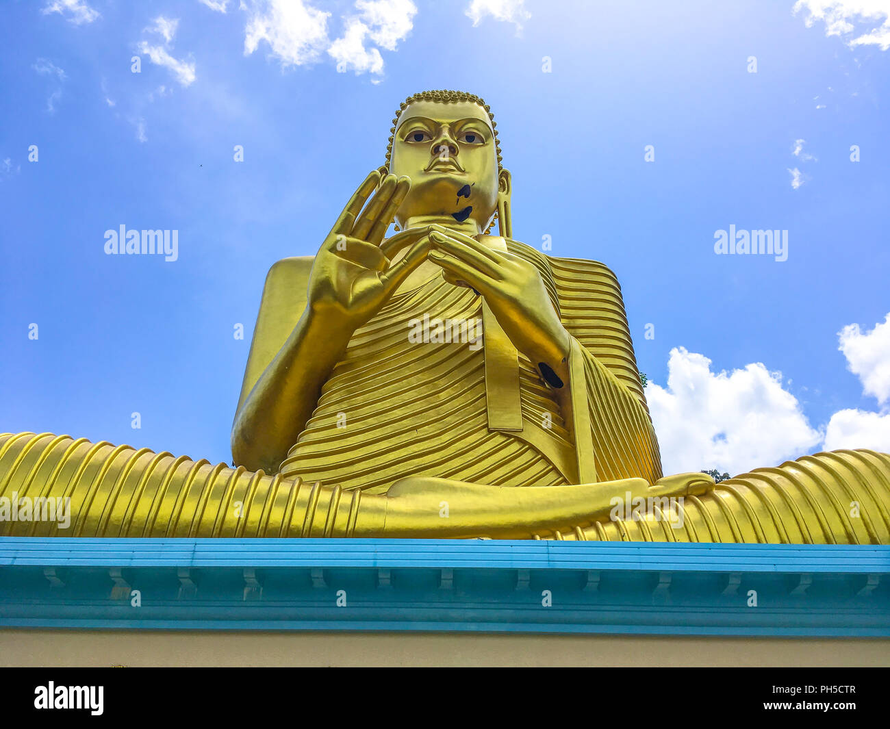 Buddha Statue, Sri Lanka Stock Photo - Alamy