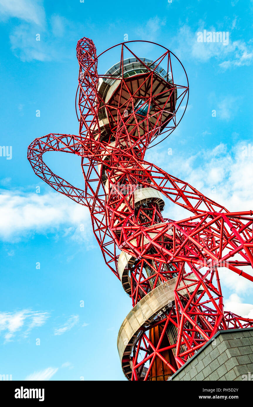 Construction arcelormittal orbit observation tower hi-res stock ...