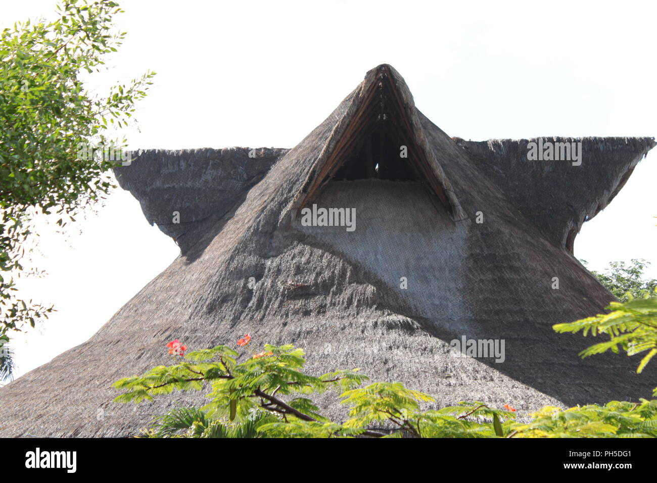 Mud cabin hi-res stock photography and images - Alamy