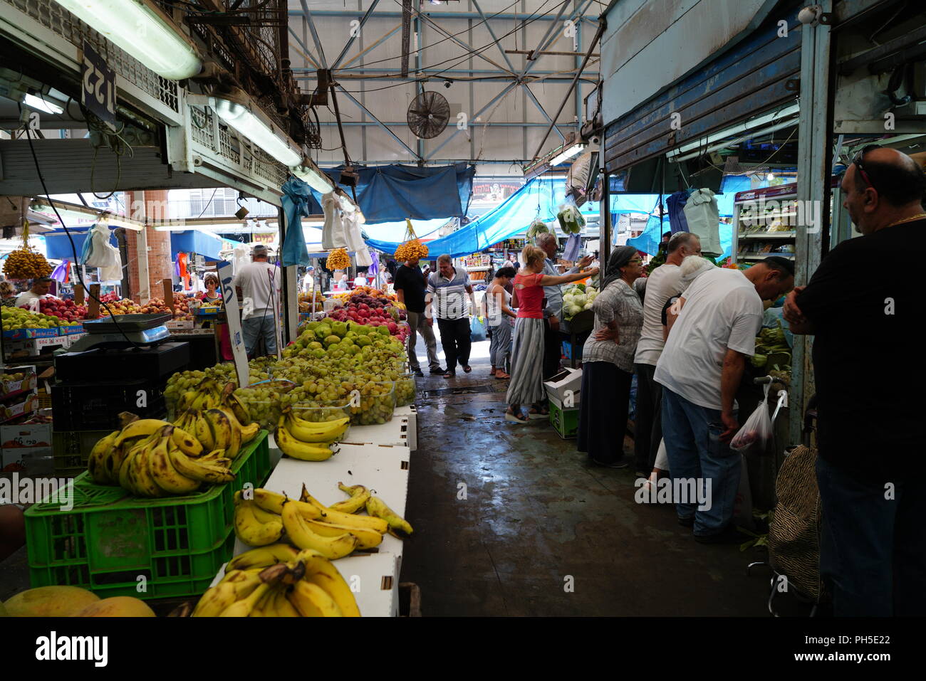 urban life in israel Stock Photo - Alamy