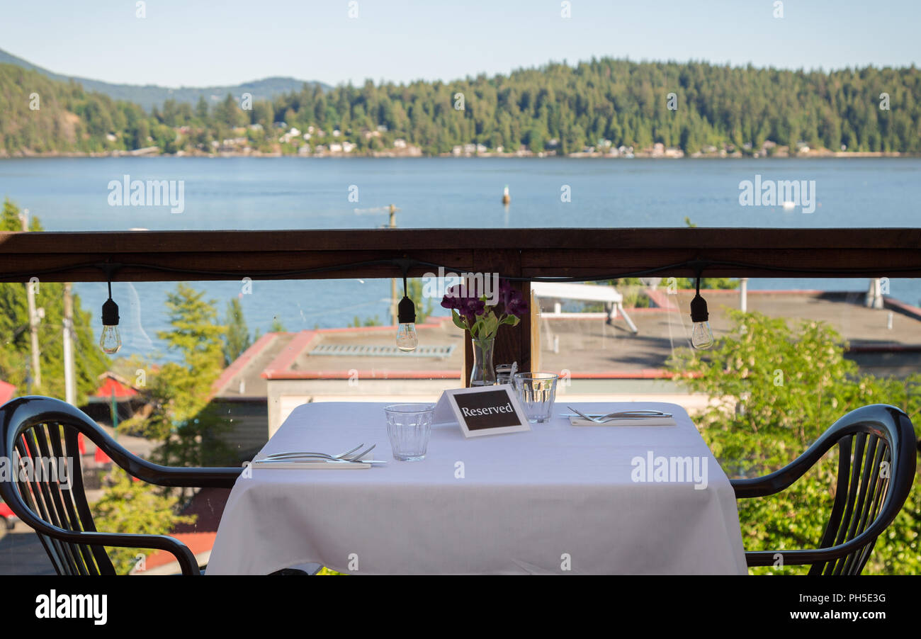 Reserved table set in the restaurant hi-res stock photography and ...
