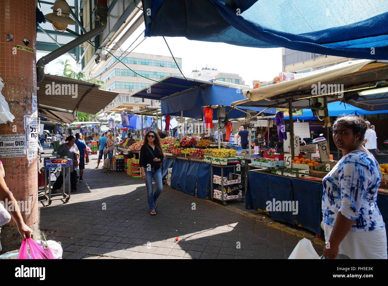urban life in israel Stock Photo - Alamy