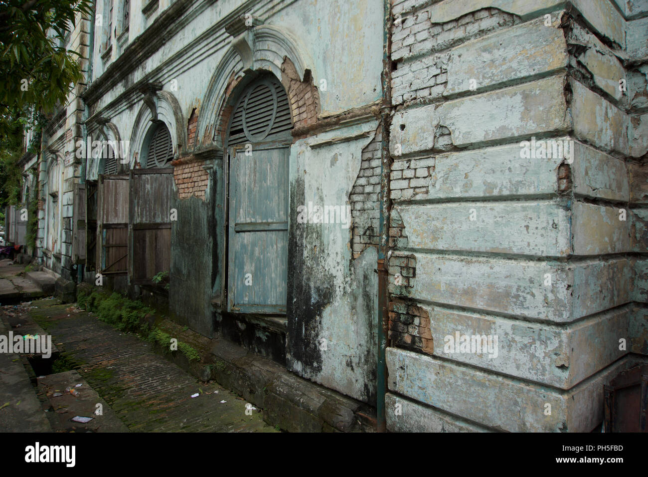 Decaying colonial building, Yangon, Myanmar (Burma Stock Photo - Alamy