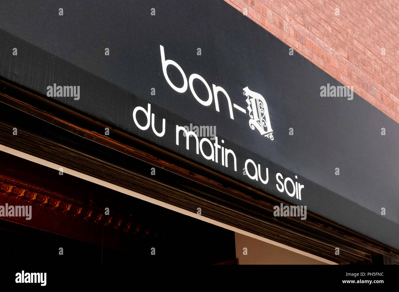 Bon restaurant hi-res stock photography and images - Alamy