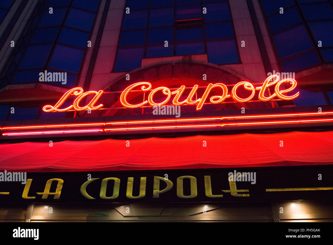 La coupole paris hi-res stock photography and images - Alamy