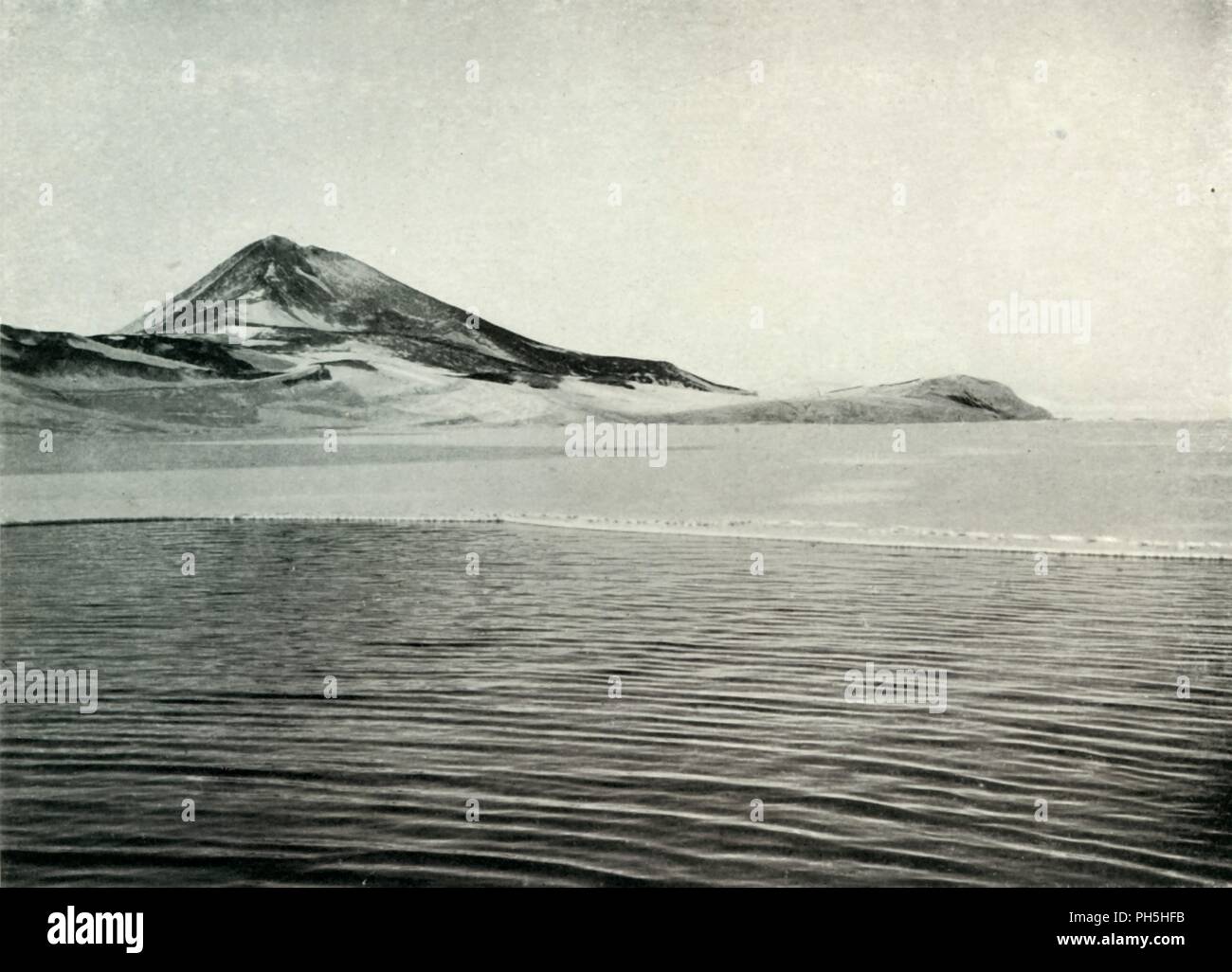 Robert scott hut hi-res stock photography and images - Alamy