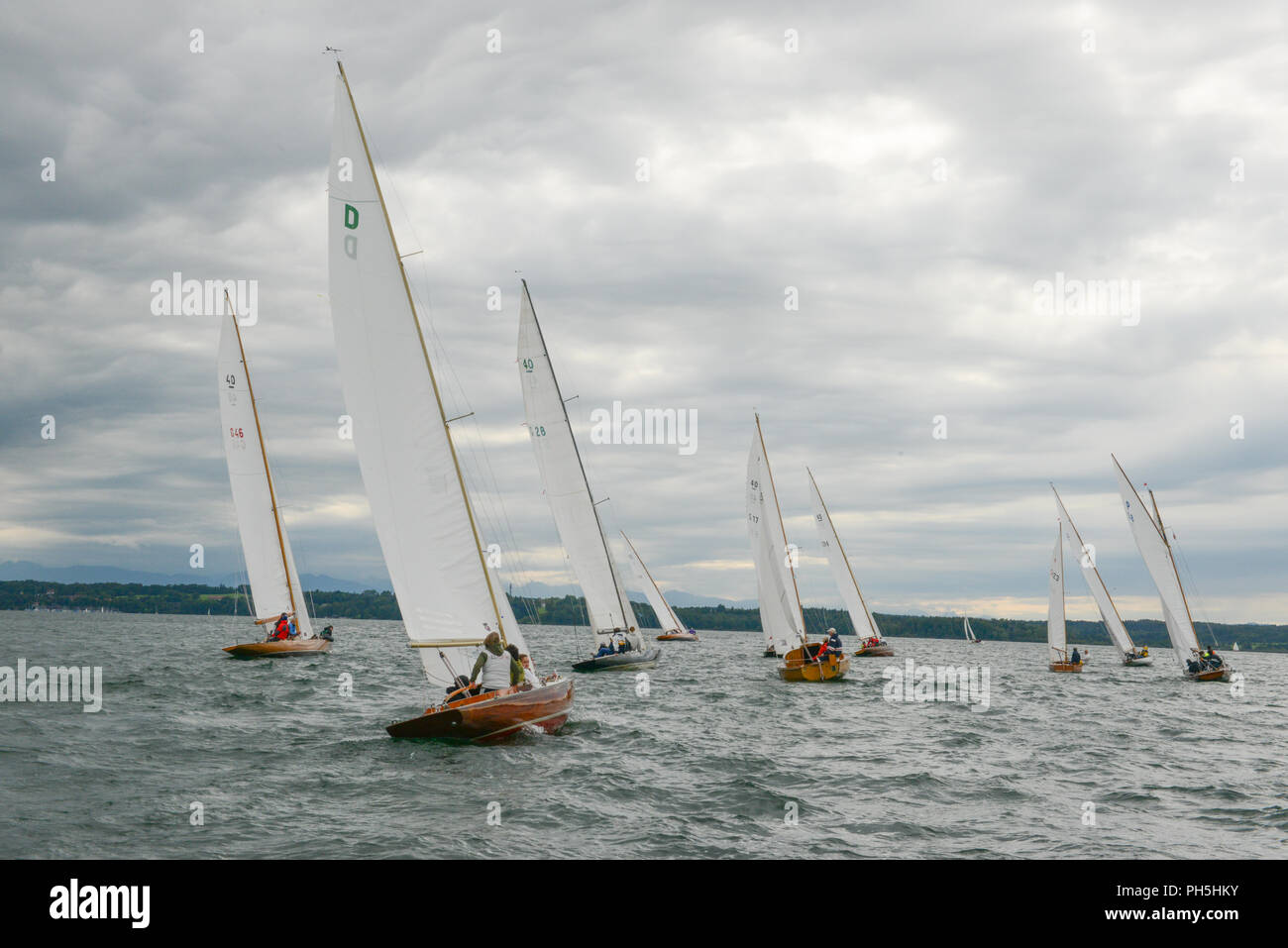 Race boat hi-res stock photography and images - Alamy