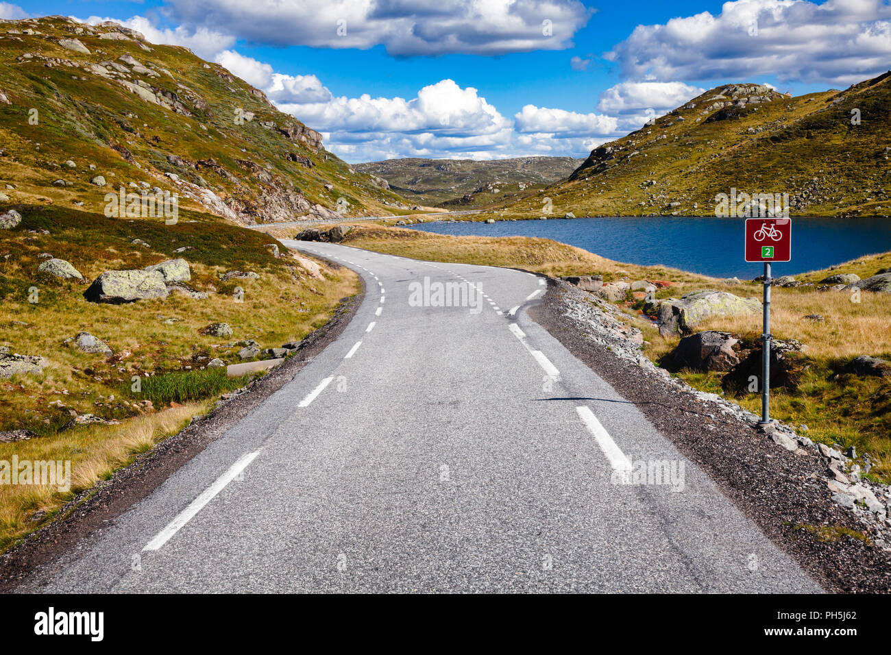 Norwegian cycling route sign hi-res stock photography and images - Alamy