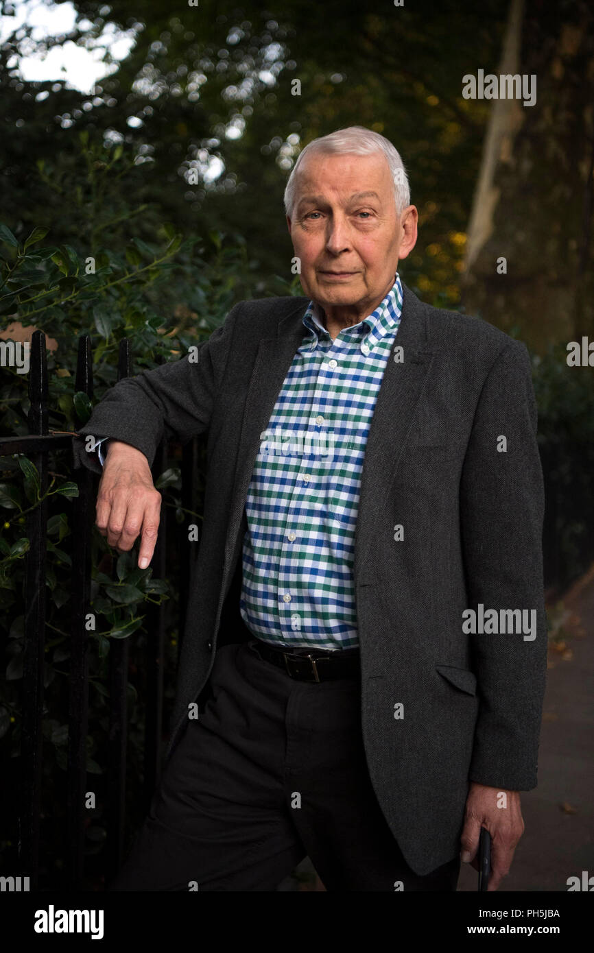Frank field and labour hi-res stock photography and images - Alamy