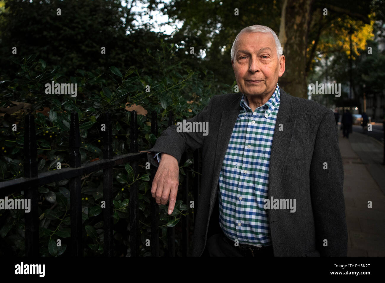 Mp frank field hi-res stock photography and images - Alamy