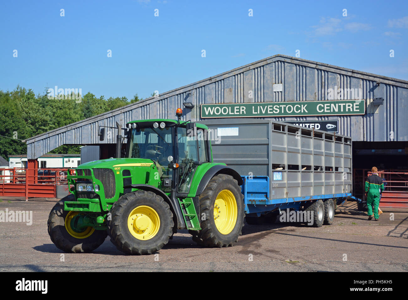 John Deere 6630 tractor Stock Photo - Alamy