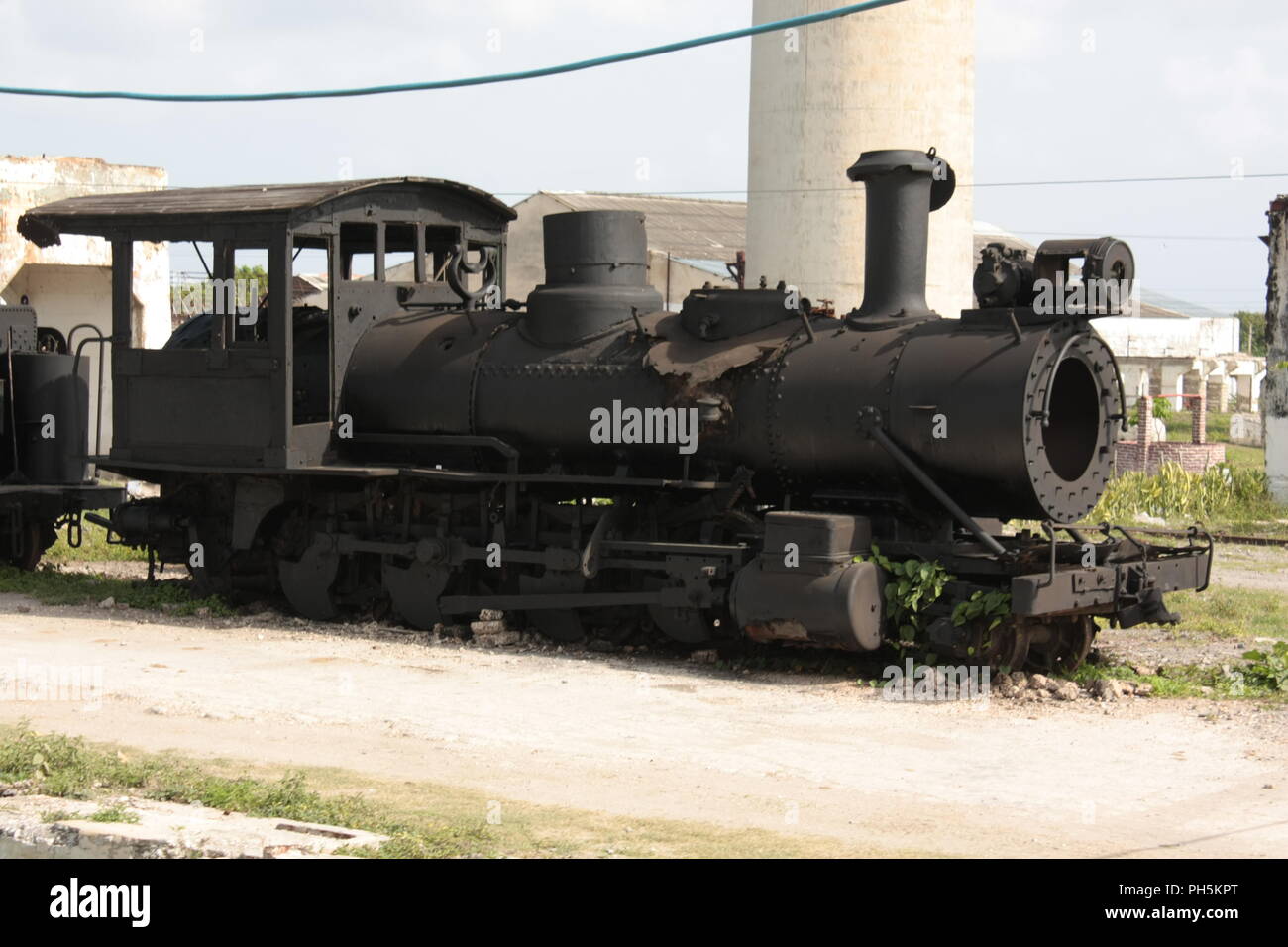 Derelict steam railway engine hi-res stock photography and images - Alamy