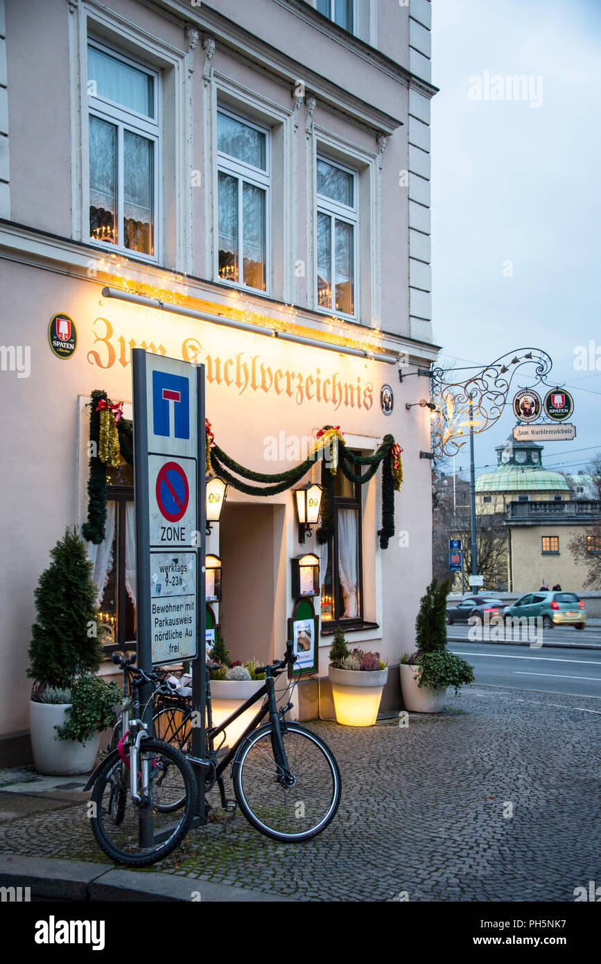 Traditional German restaurant in Munich, Germany Stock Photo - Alamy