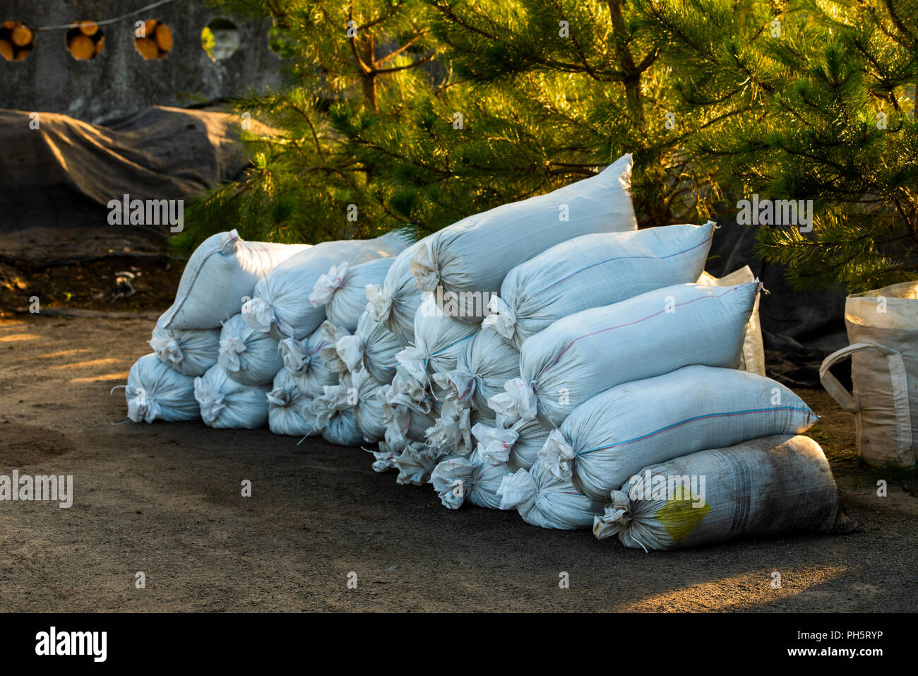 Compost fertilizer soil bag hi-res stock photography and images - Alamy