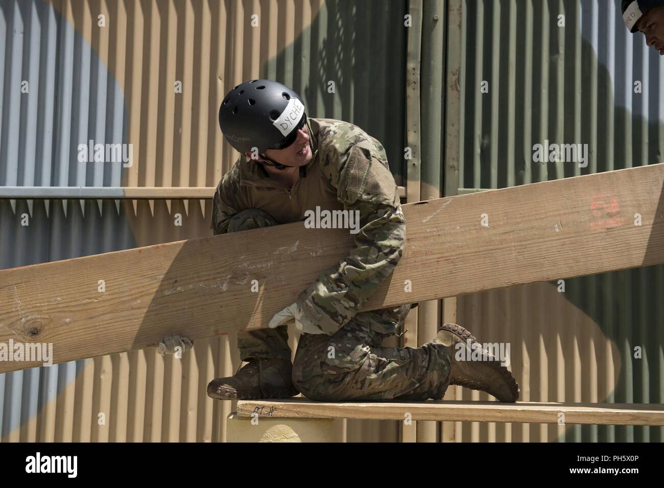 Drew tech hi-res stock photography and images - Alamy