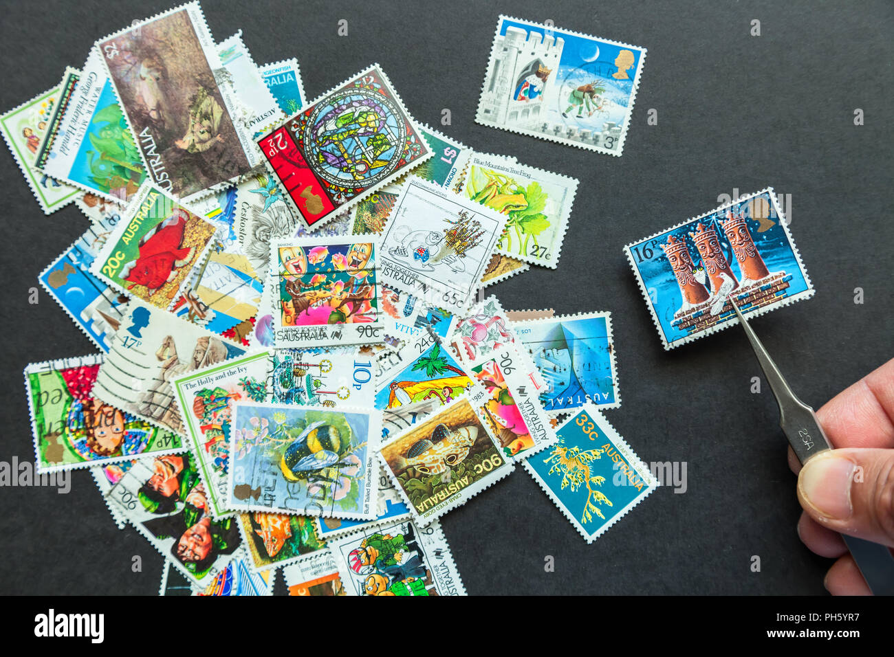 British stamps assortment hi-res stock photography and images - Alamy