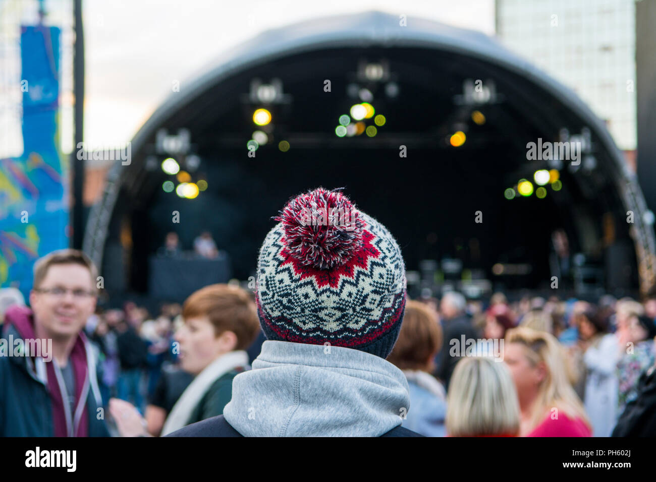 Enthusiastic audiences hi-res stock photography and images - Alamy