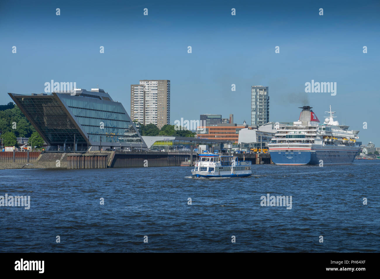 Hamburg germany dockland office buildings hi-res stock photography and ...