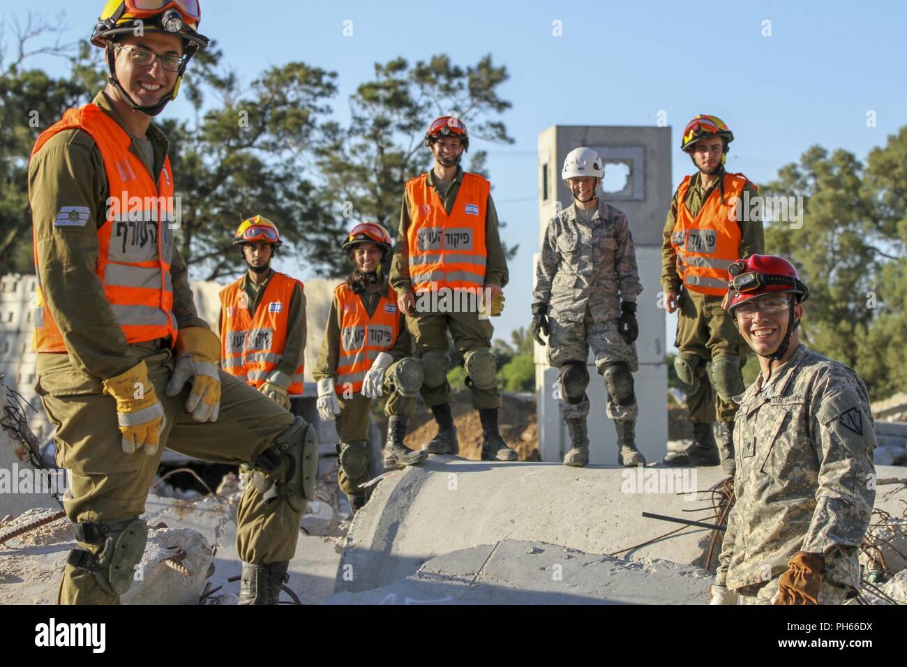 Zikim training base hi-res stock photography and images - Alamy