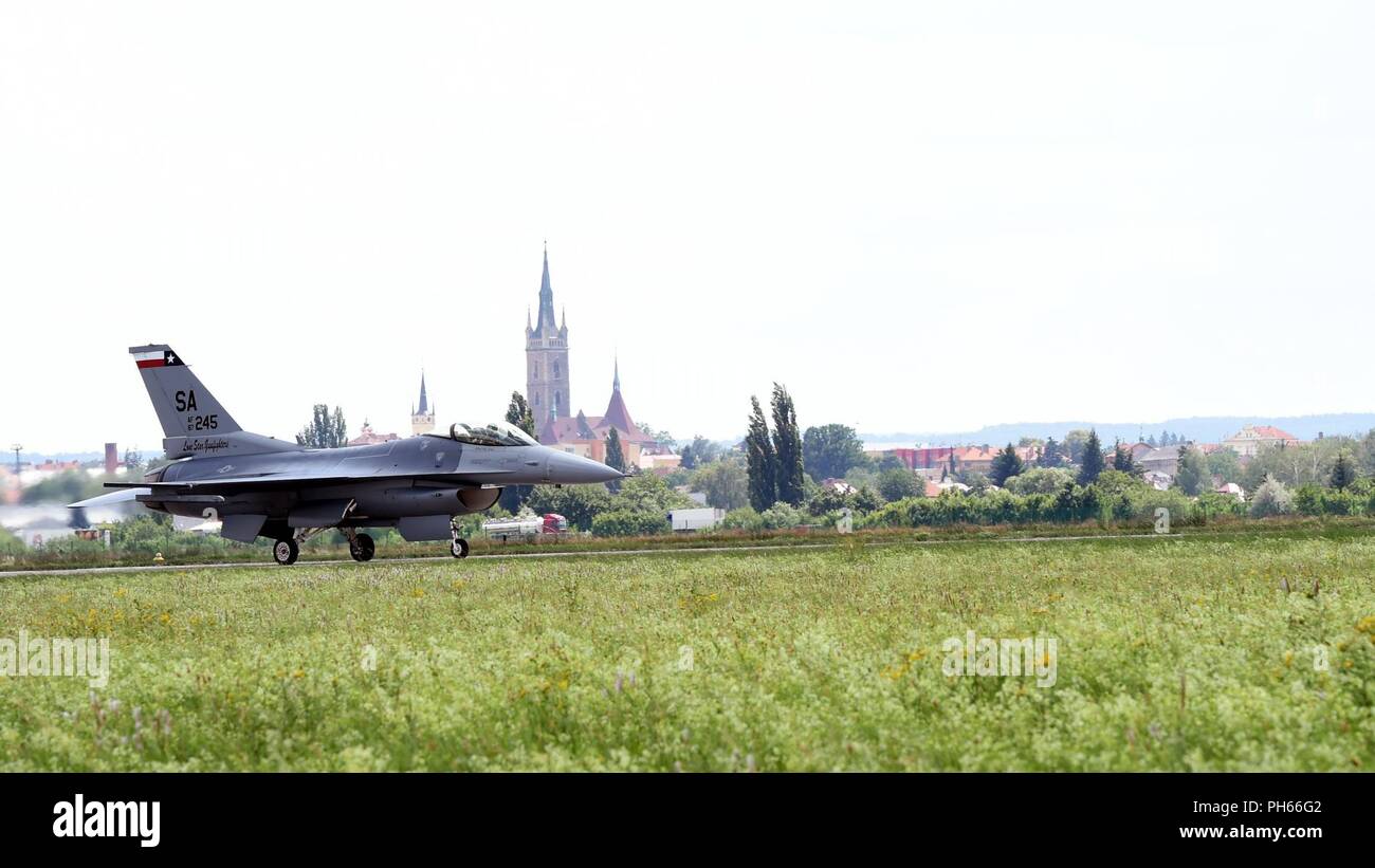 An F-16 Fighting Falcon from the 149th Fighter Wing, Air National Guard ...