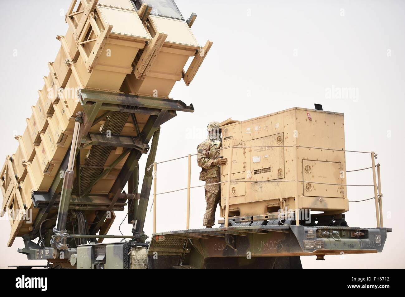 Patriot air and missile defence system hi-res stock photography and ...