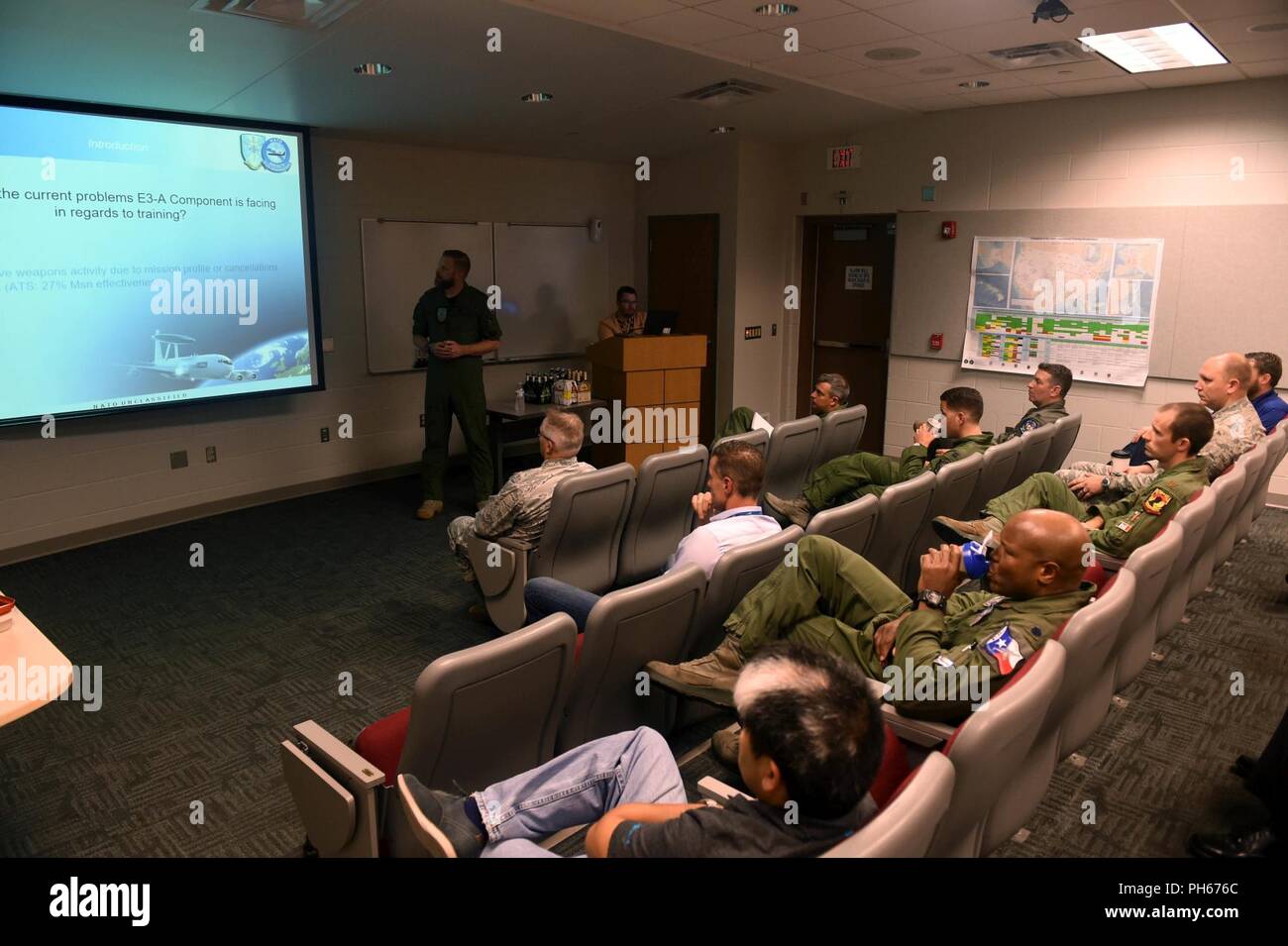 132d wing hi-res stock photography and images - Alamy