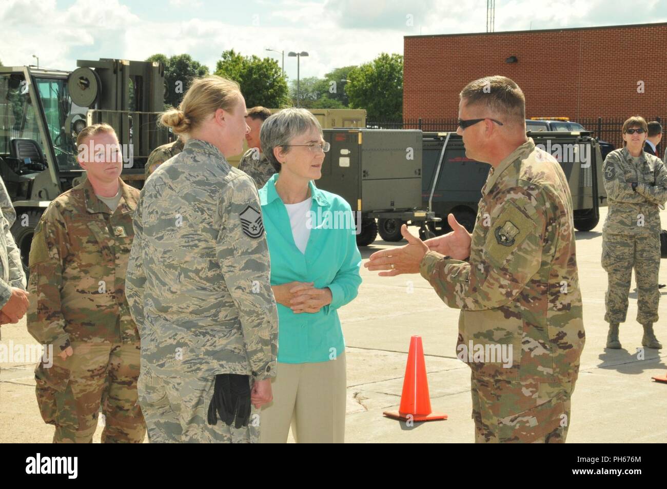 Logistical movement hi-res stock photography and images - Alamy