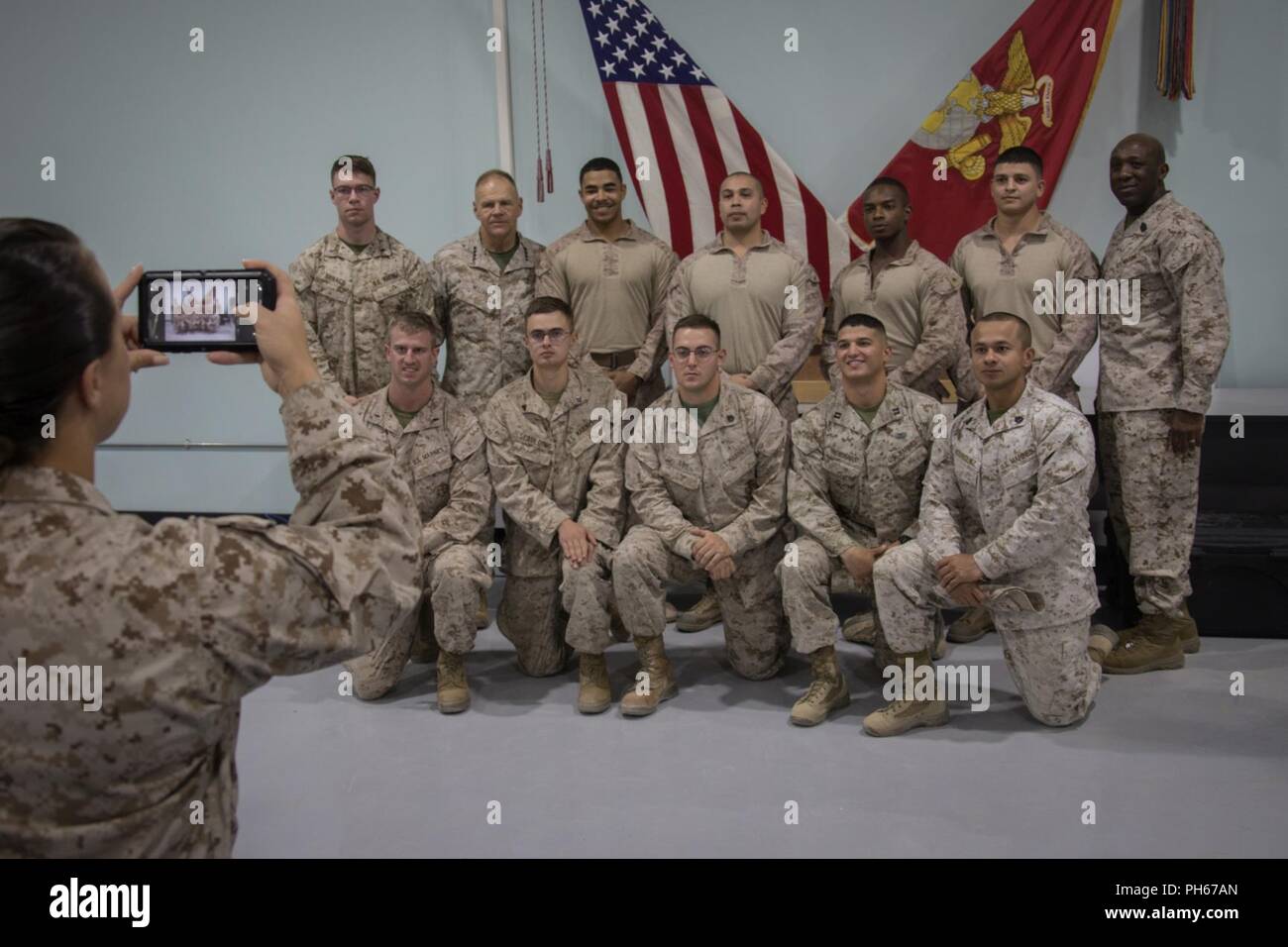 Group photo of marines hi-res stock photography and images - Alamy