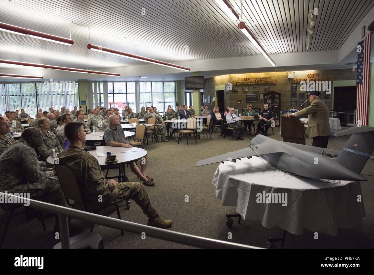 World War II infantry veteran Alan Moskin speaks to and meets with ...