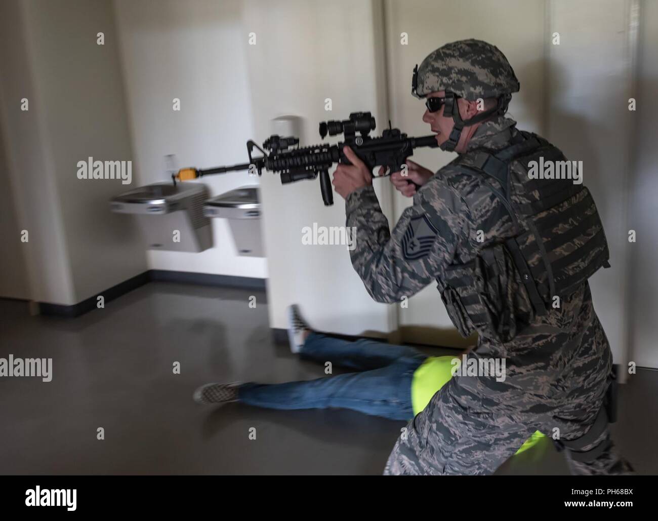 U.S. Air Force Master Sgt. Matthew Bridge, 18th Security Forces ...