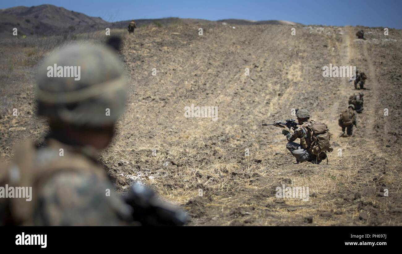 1st light armored reconnaissance battalion hi-res stock photography and ...