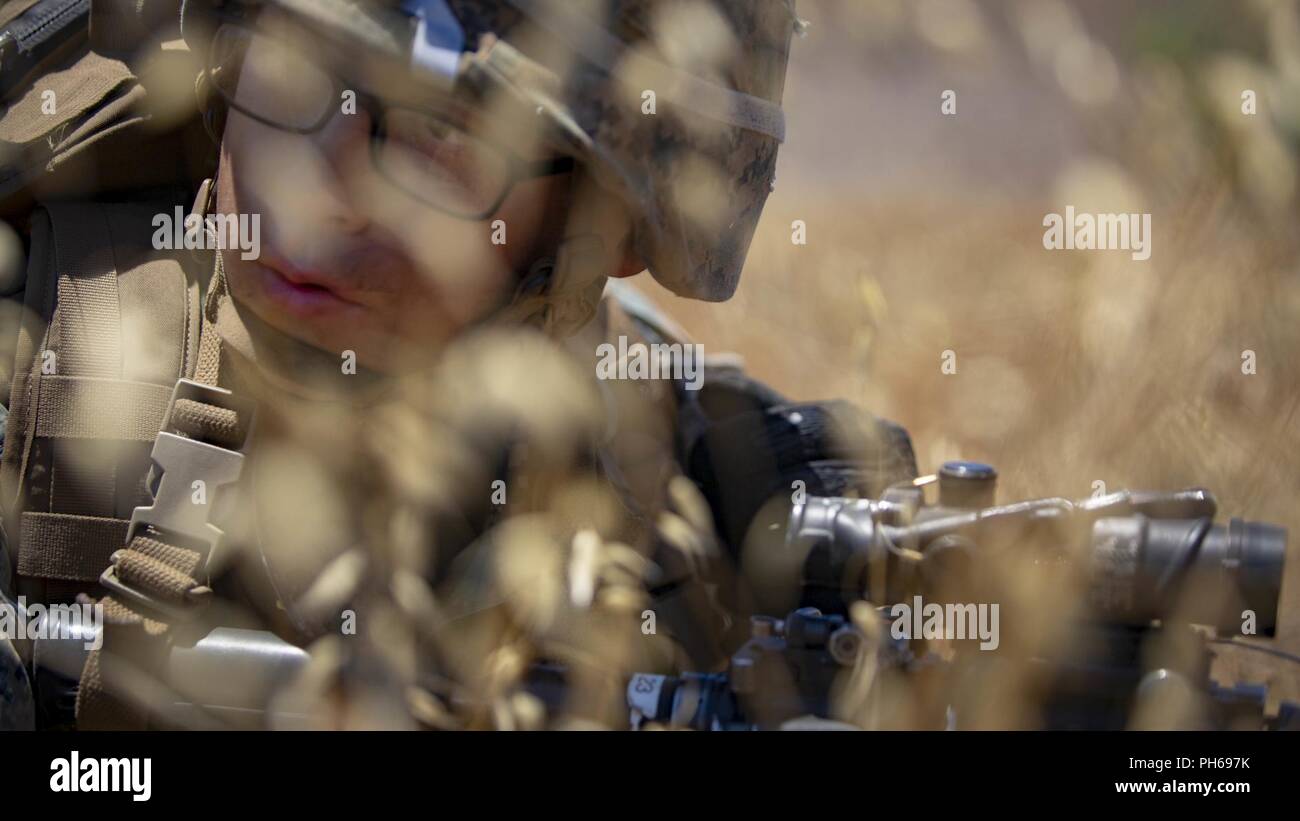 Hand signals tanks hi-res stock photography and images - Alamy