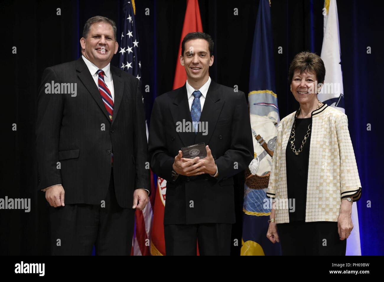 Naval surface warfare center dahlgren division hi-res stock photography ...