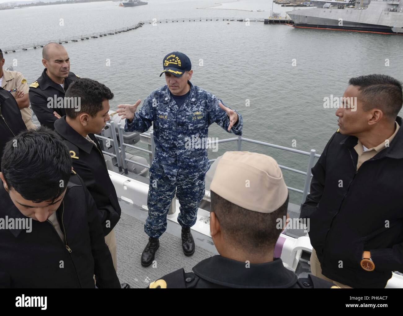 SAN DIEGO (June 29, 2018) Cmdr. Cameron Havlik, assigned to Commander ...