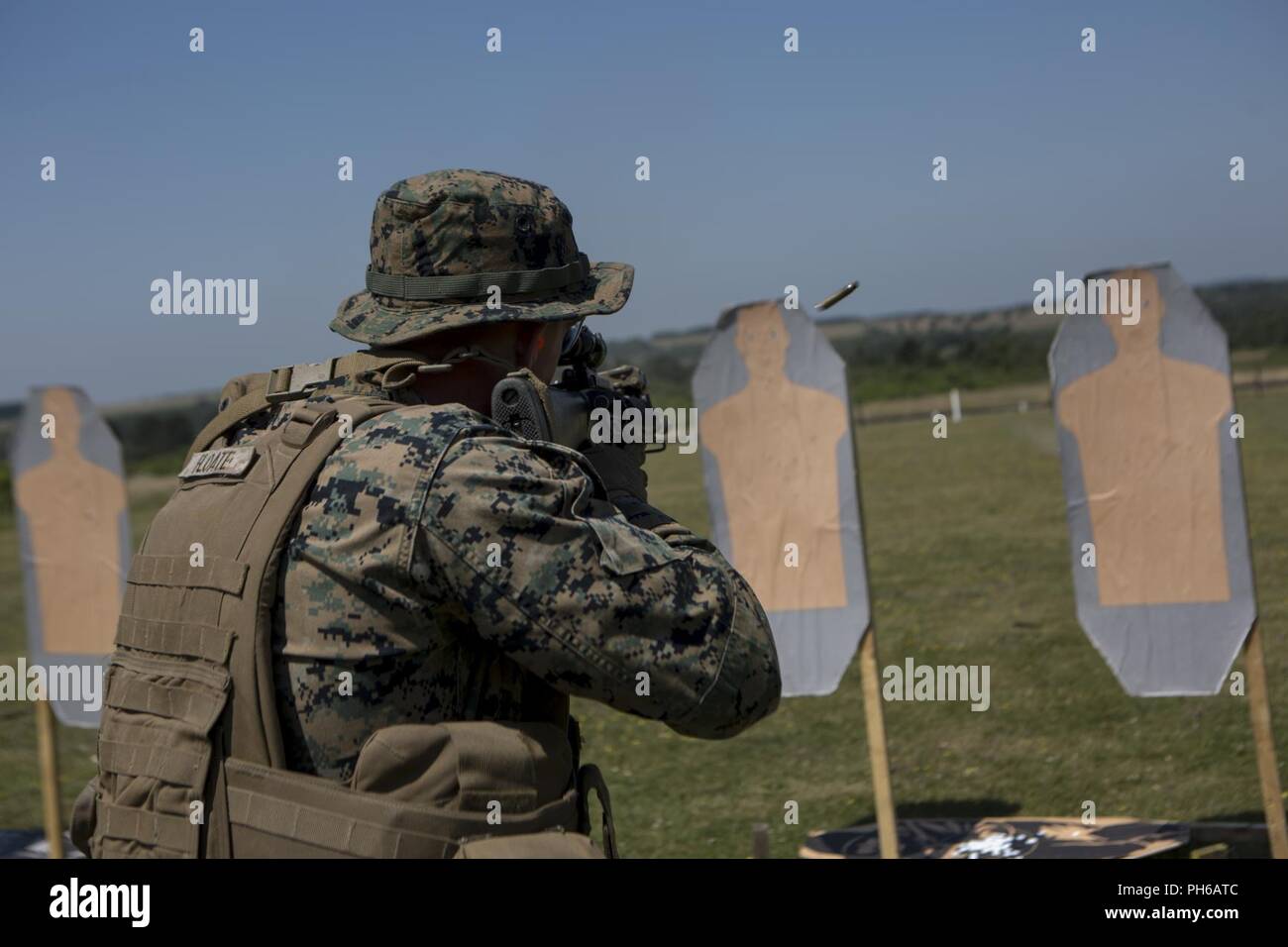 Bulford military camp hi-res stock photography and images - Alamy
