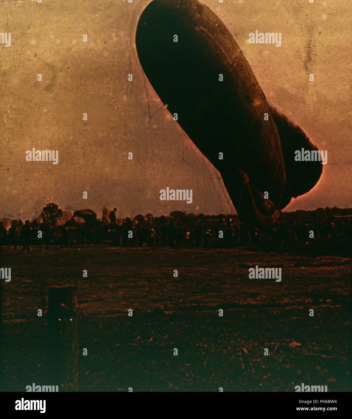 Barrage balloon hi-res stock photography and images - Alamy