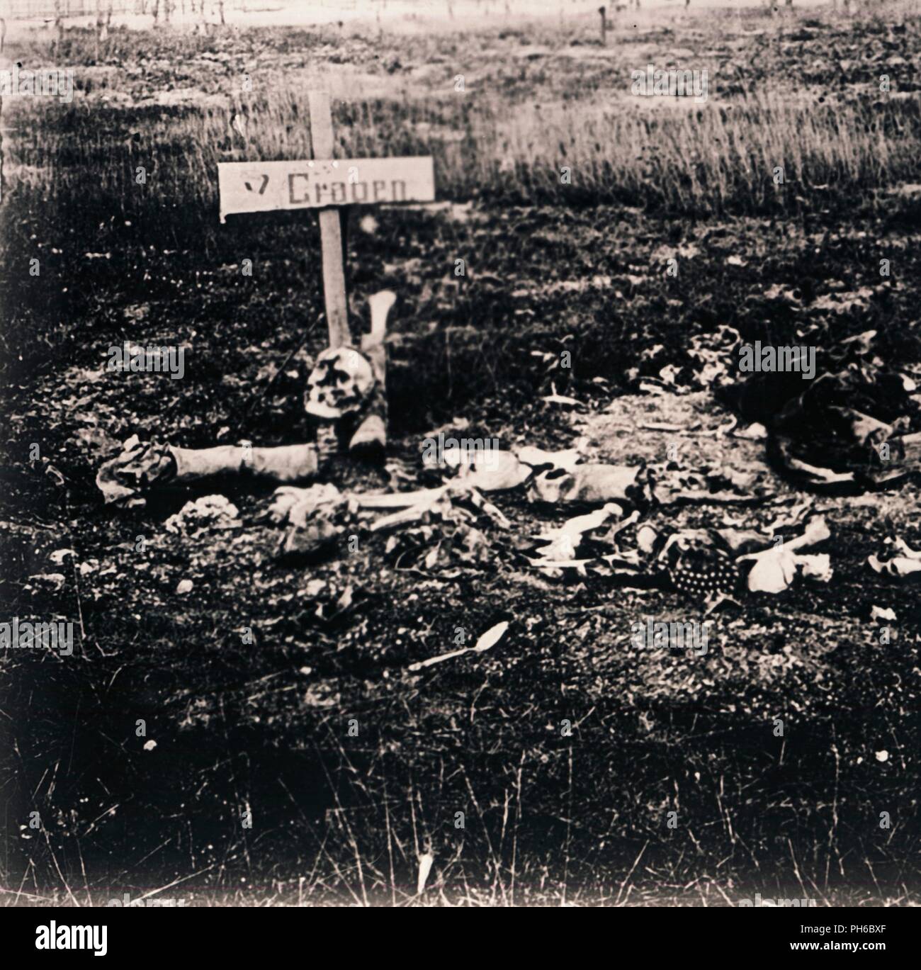 Cross and human remains, c1914-c1918. Artist: Unknown Stock Photo - Alamy
