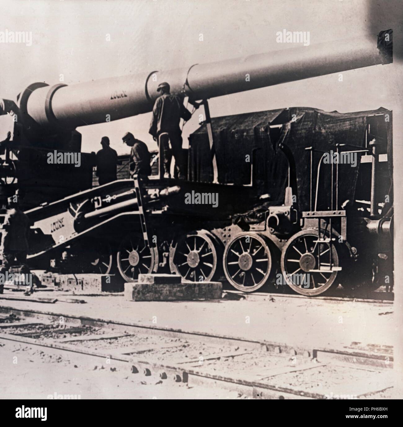 Heavy artillery world war one hi-res stock photography and images - Alamy