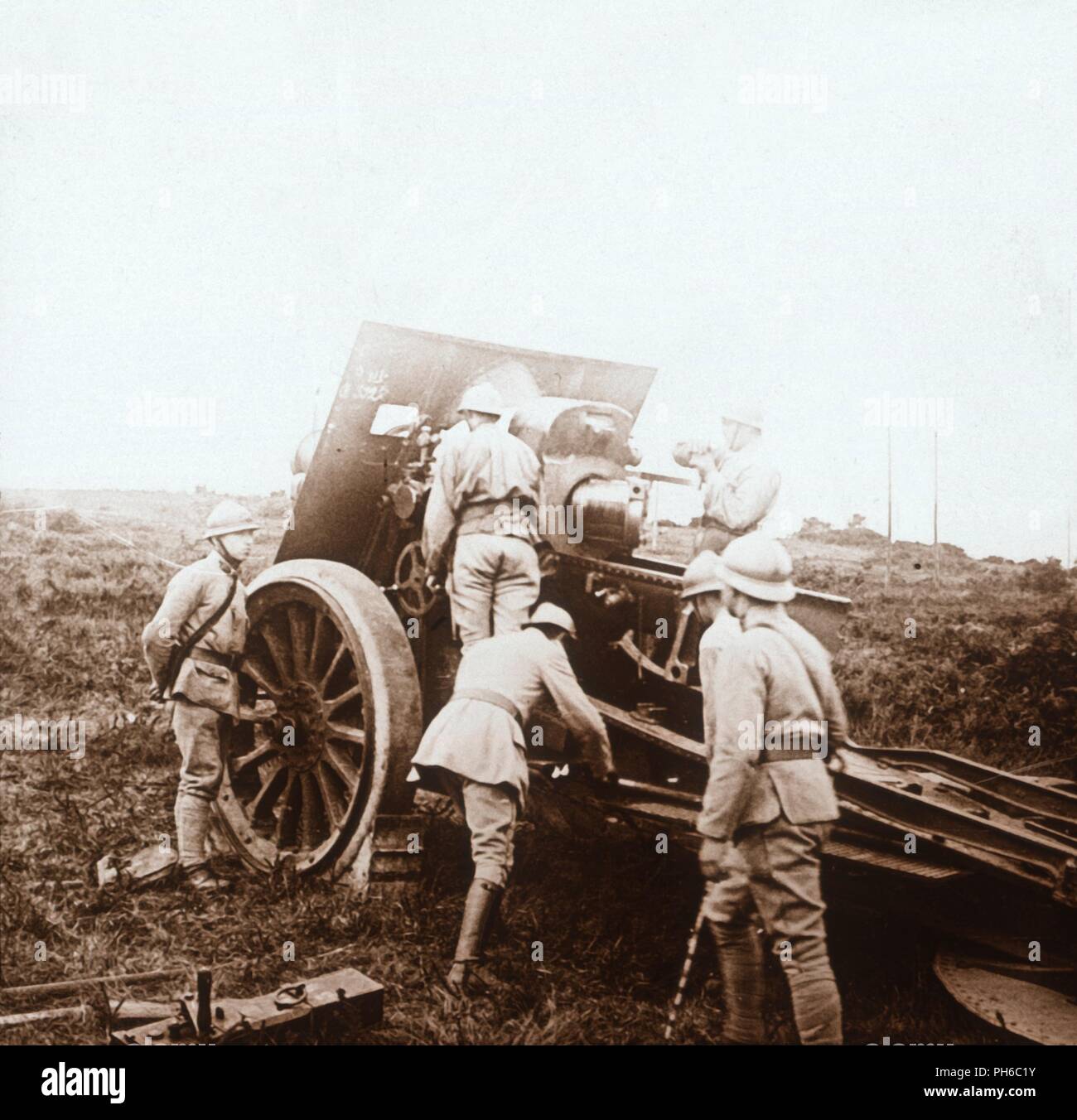 Howitzer, ww1, france hi-res stock photography and images - Alamy