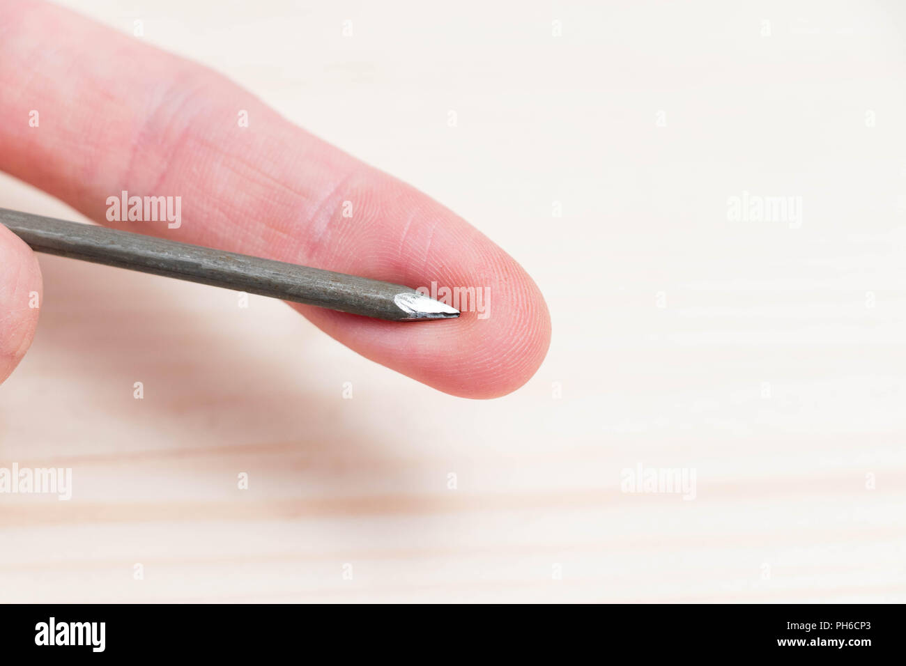 Hammer injury work hi-res stock photography and images - Alamy