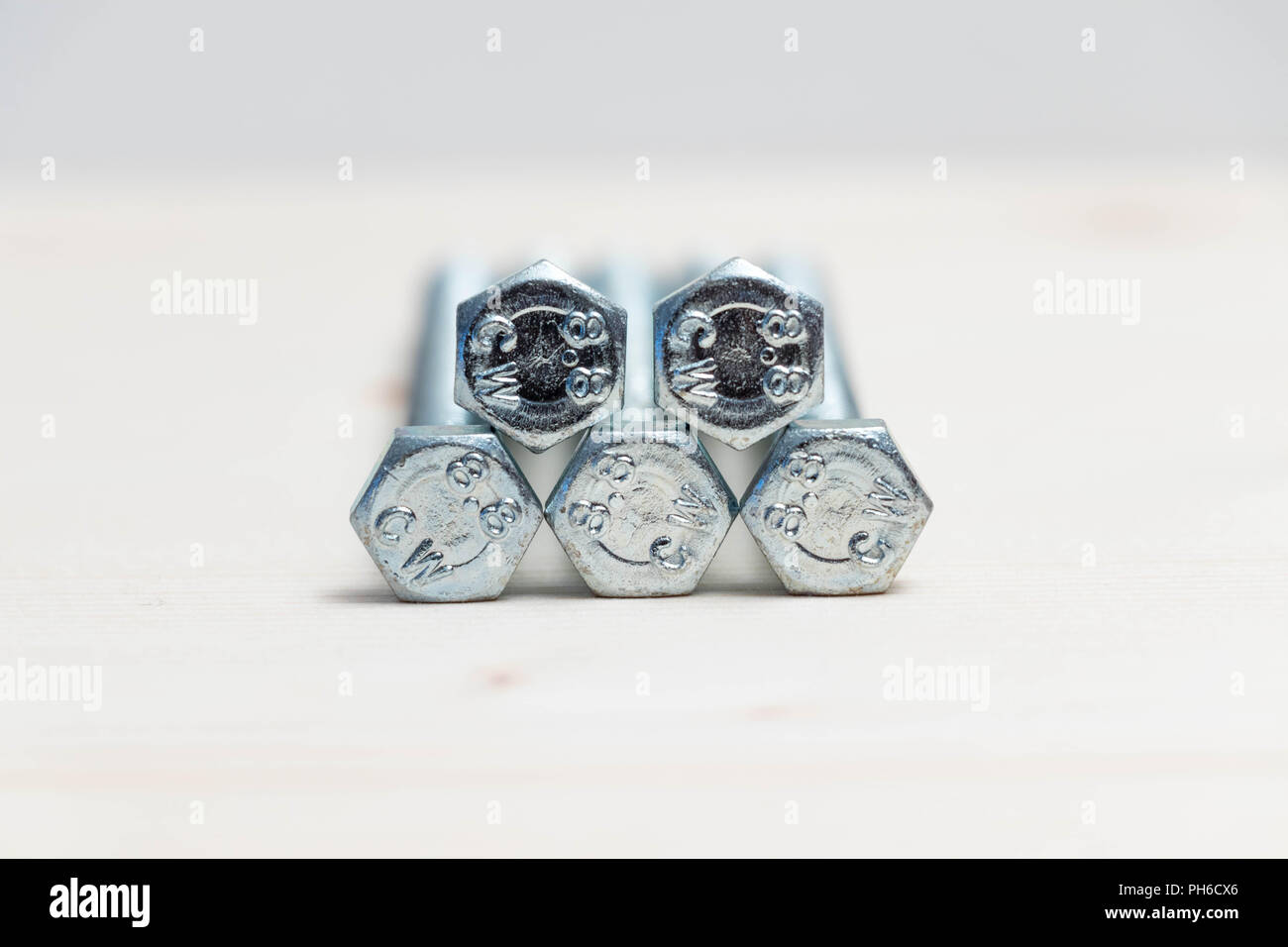 Hexagon wood screws hi-res stock photography and images - Alamy